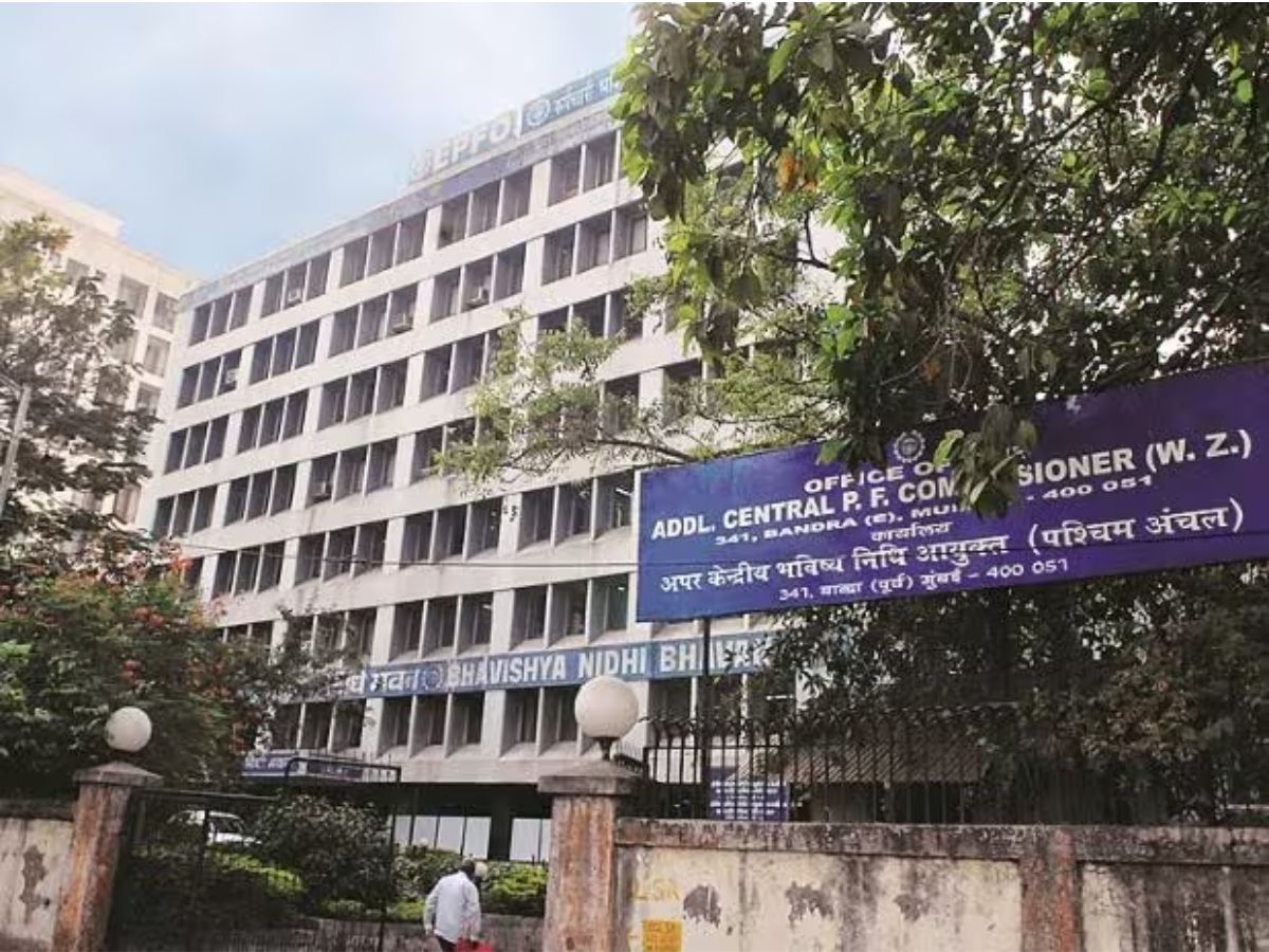 EPFO E Passbook Service एक बार फिर डाउन, परेशान यूजर्स ने सोशल मीडिया ...