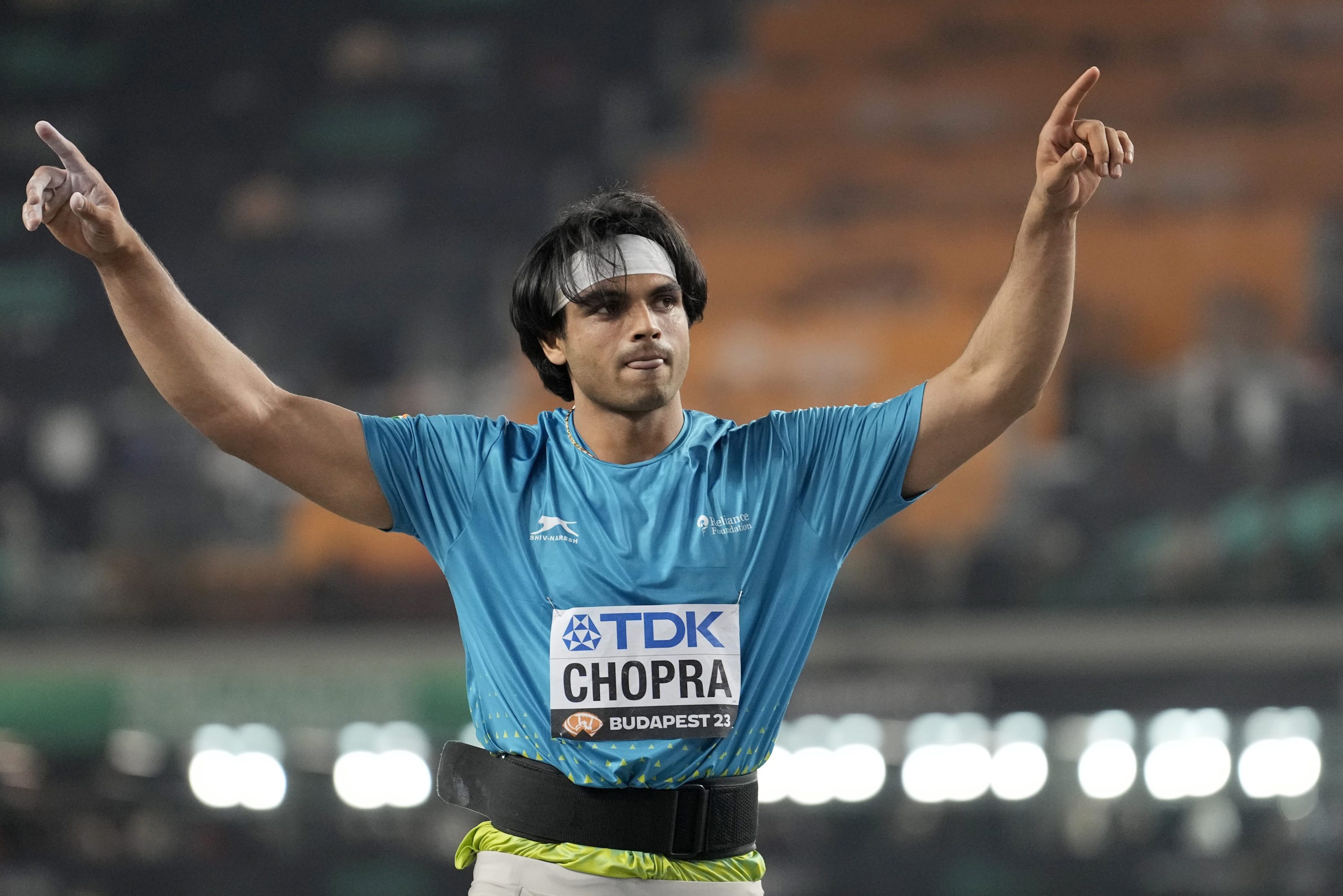Neeraj Chopra ने बुडापेस्ट में लहराया तिरंगा, विश्व एथलेटिक्स ...
