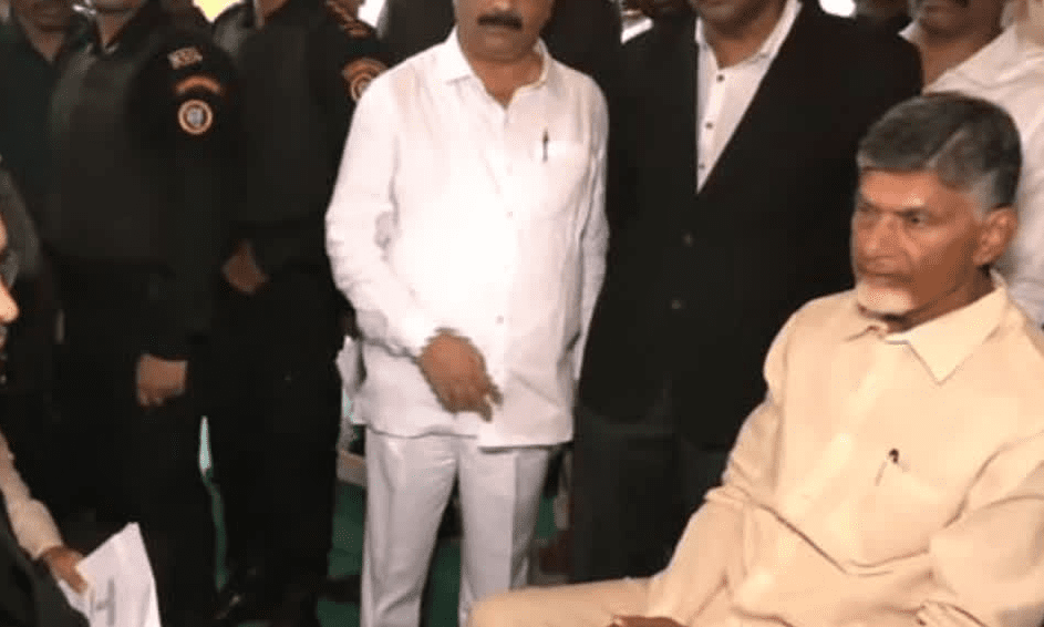 Chandrababu Naidu Arrest: आंध्र प्रदेश के पूर्व मुख्यमंत्री गिरफ्तार, भ्रष्टाचार से जुड़े मामले ...