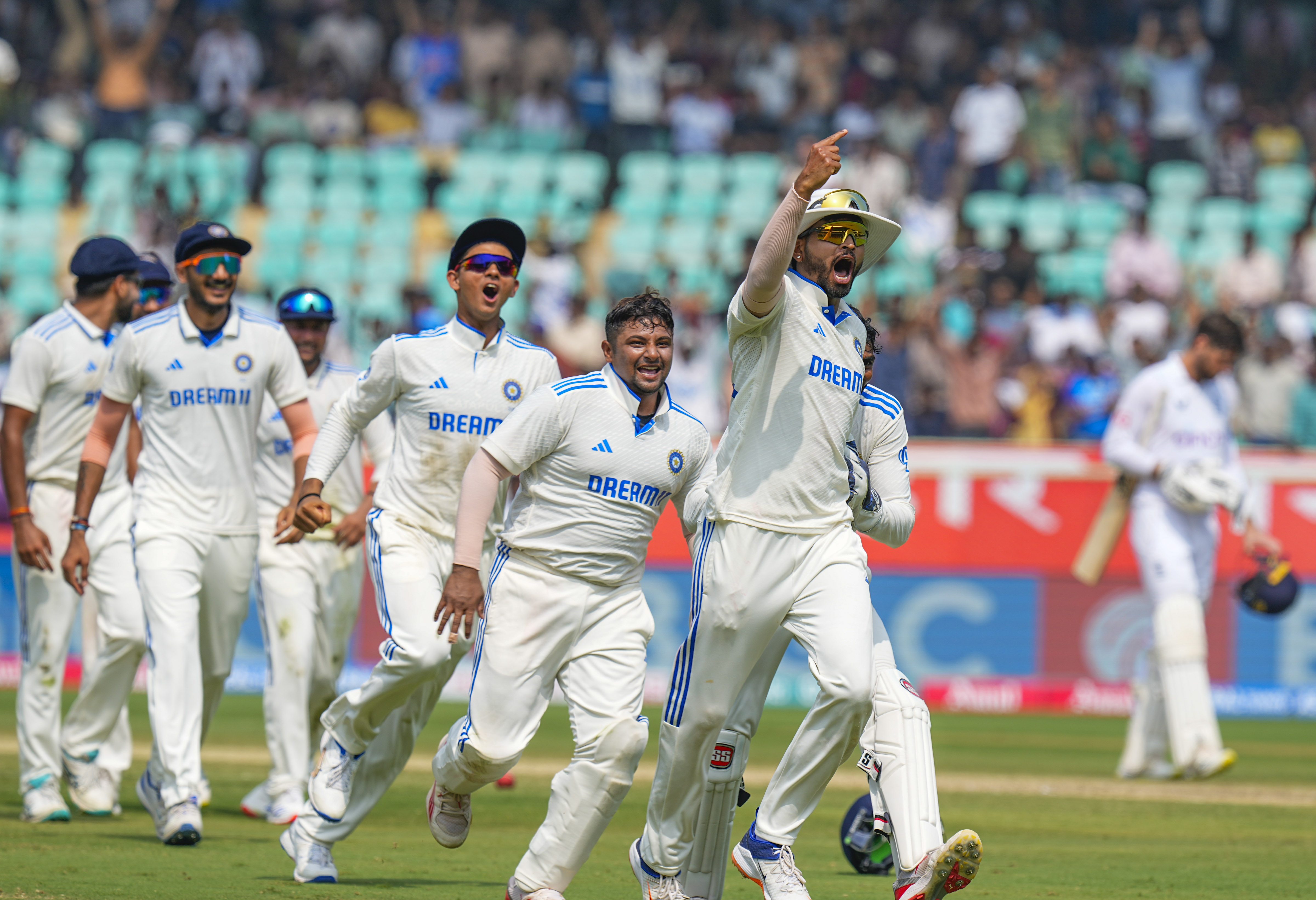 ICC Rankings: तीनों फॉर्मेट में दुनिया में नंबर 1 बनी टीम इंडिया, रोहित ...