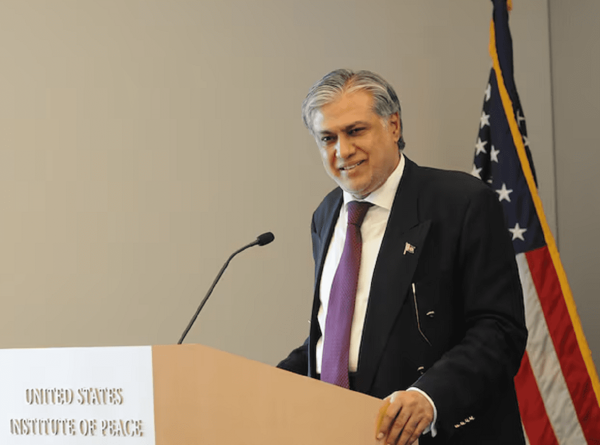 Pakistan: मोहम्मद इशाक डार ने पाकिस्तान के नए विदेश मंत्री के रूप में ...