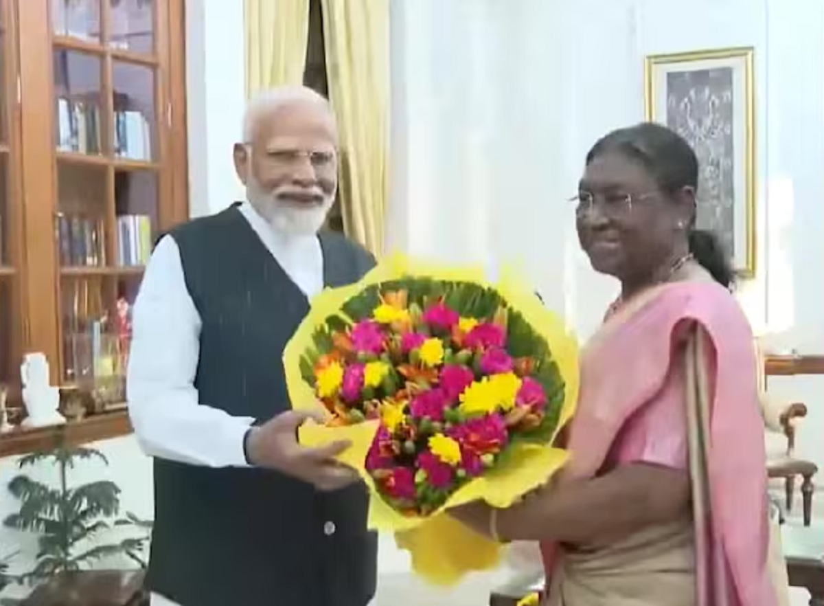 मोदी को राष्ट्रपति से सरकार बनाने का न्योता, बोले- लोगों ने एनडीए सरकार ...