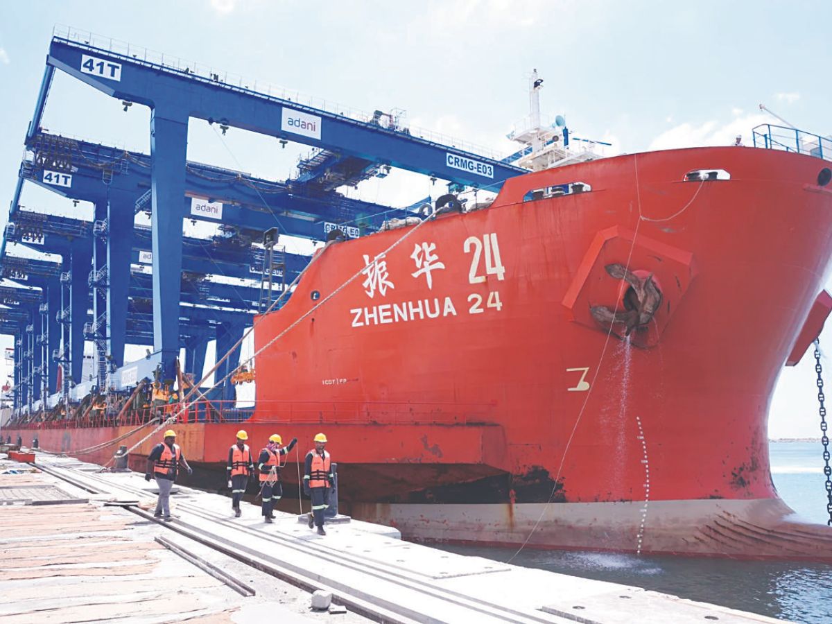 भारत का पहला ट्रांसशिपमेंट बंदरगाह शुरू, दुनिया के सबसे बड़े कंटेनर ...